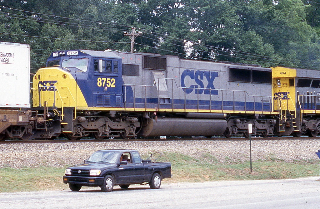 CSX 8752